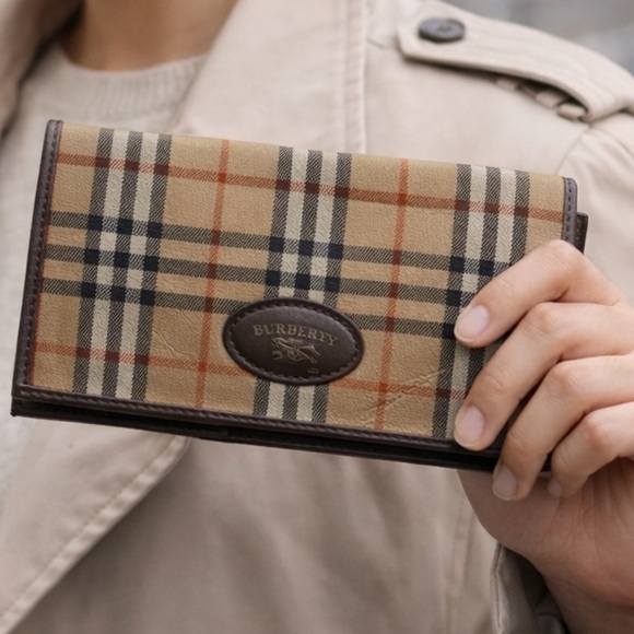 Burberry | Bags | Burberry Vintage Checkered Beige Plaid Checkbook ...